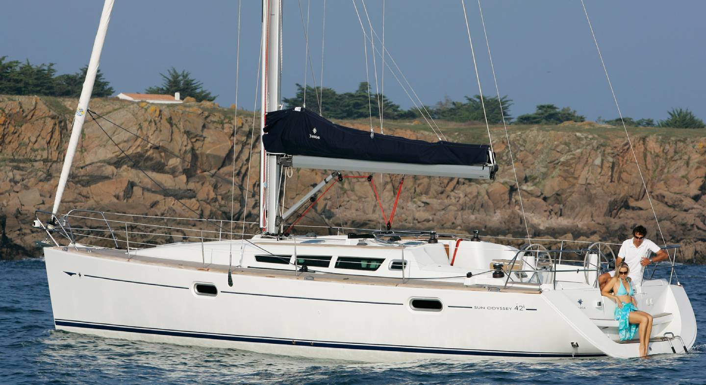 Jeanneau Sun Odyssey 42i - Yachtbook